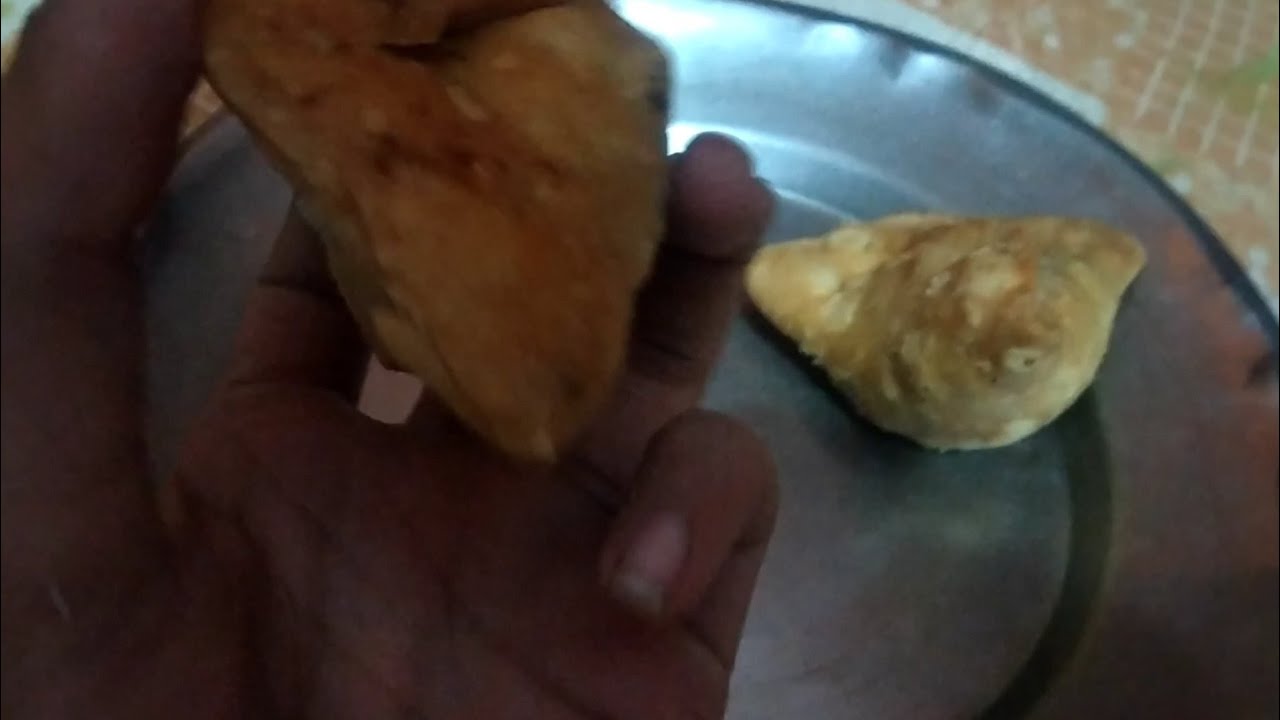 Mamaa thank you for samosa🤤 _ best samosa - YouTube