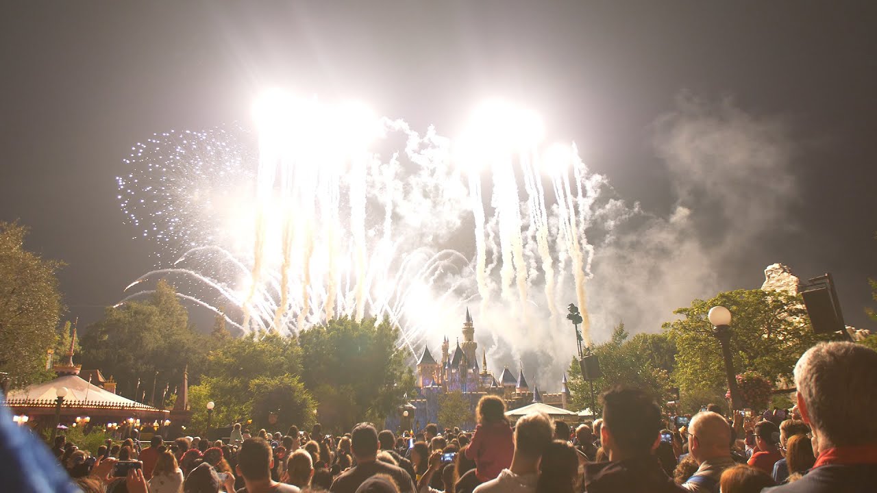 Disneyland Forever Fireworks Show - YouTube