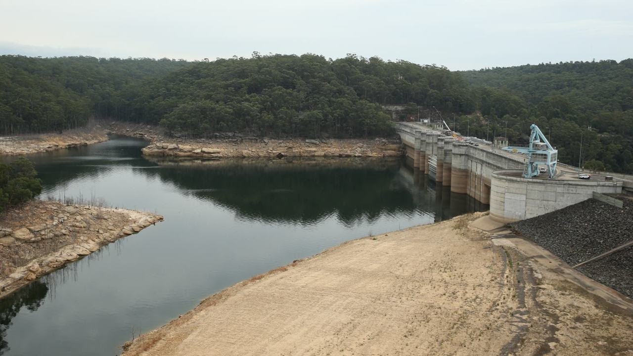 Low Sydney dam levels ‘hardly surprising’ - YouTube