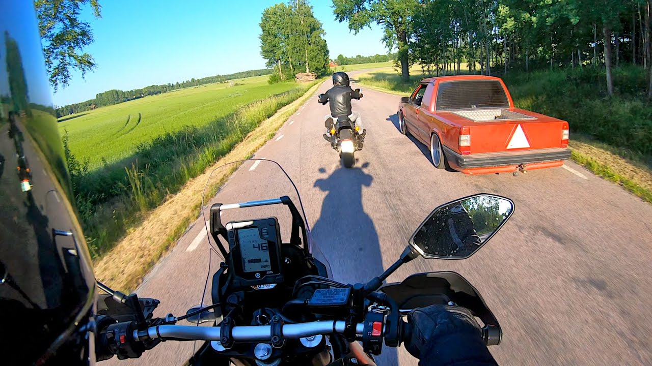 Random Motorcycle Encounters Compilation #20 - YouTube