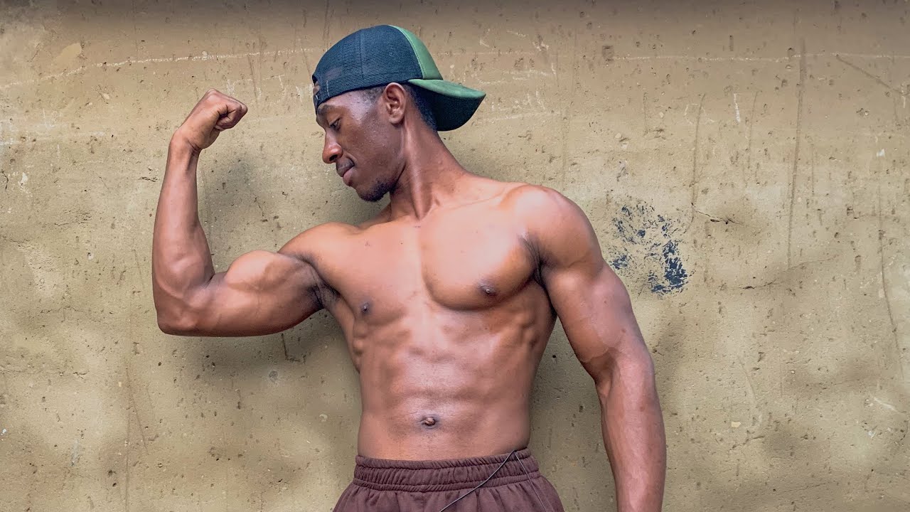 BICEPS WORKOUT IN THE RAIN 🌧️ - YouTube