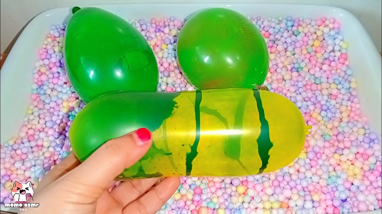 ASMR relaxing balloon sound || green balloons & balloon pop sound ...