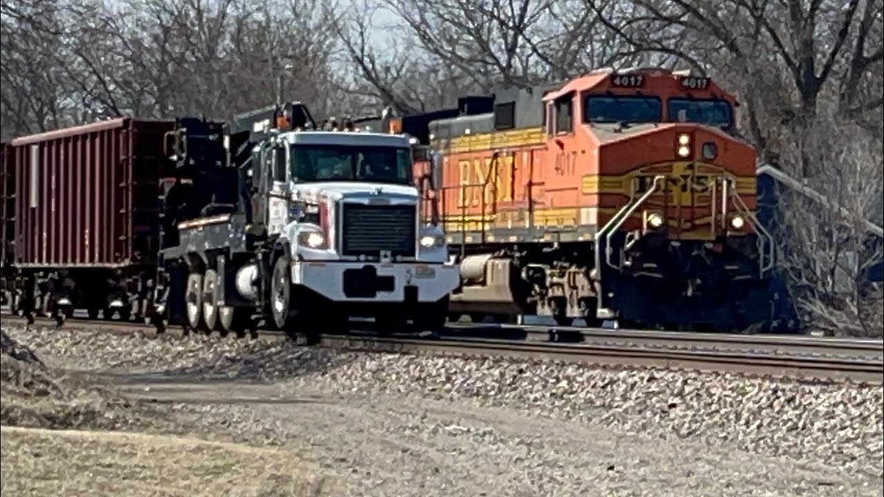 BNSF 4017 - Emporia, KS 3/12/25 - YouTube