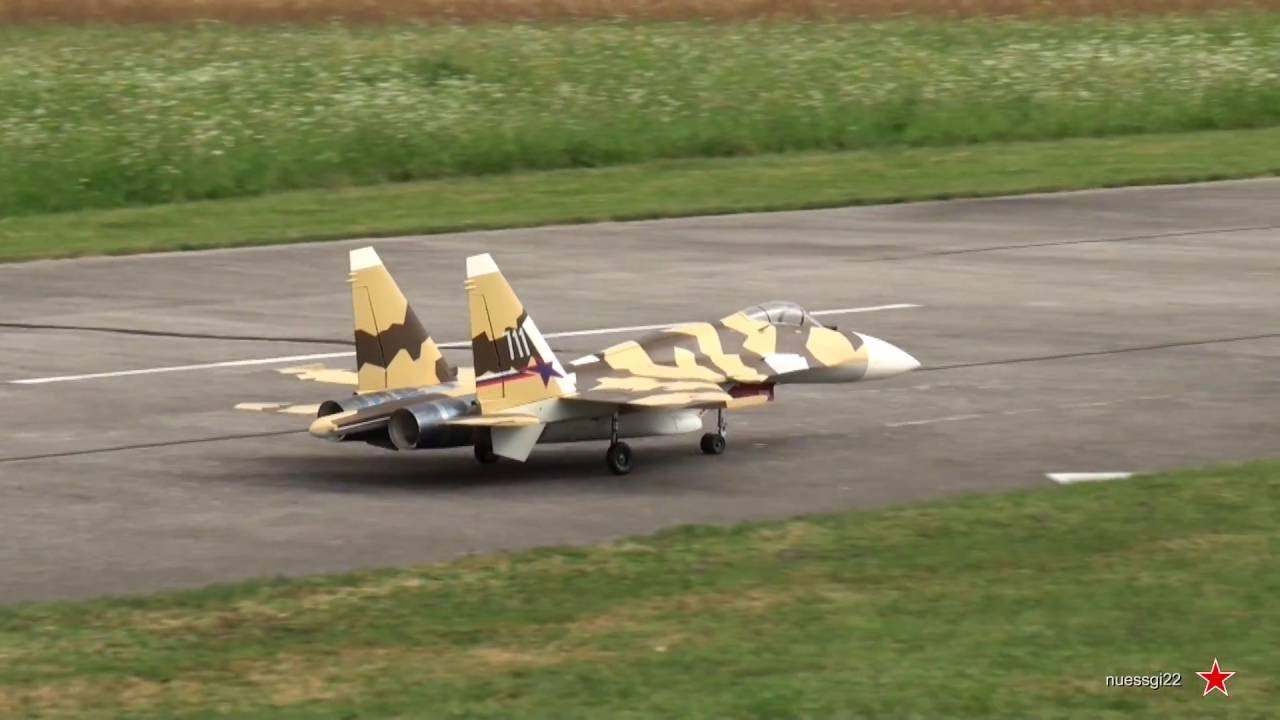 SUKHOI SU-37 "TERMINATOR" - YouTube