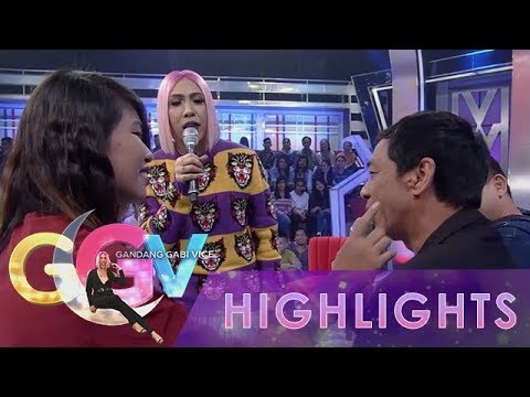GGV: Long Mejia shows his extra skin on his ear - YouTube