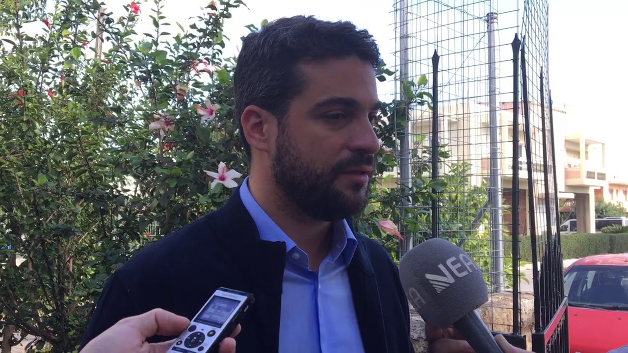 Ο δήμαρχος Χανιων για το σύστημα υποβολης αιτημάτων - YouTube
