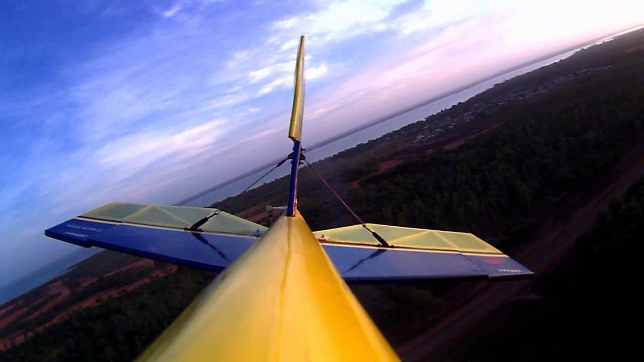 Funfly 40 HD wingcam v2 HD DivX - YouTube