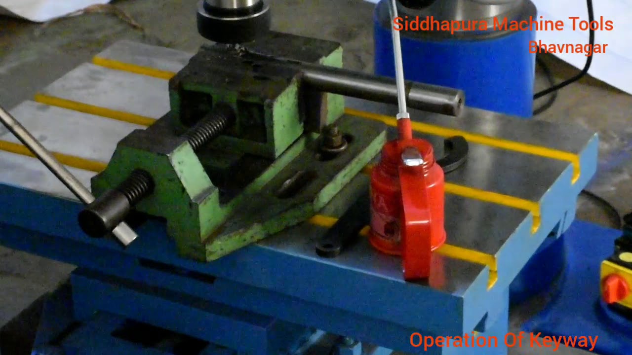 3 operation of Keyway radial drill machine : 9426207129 - YouTube