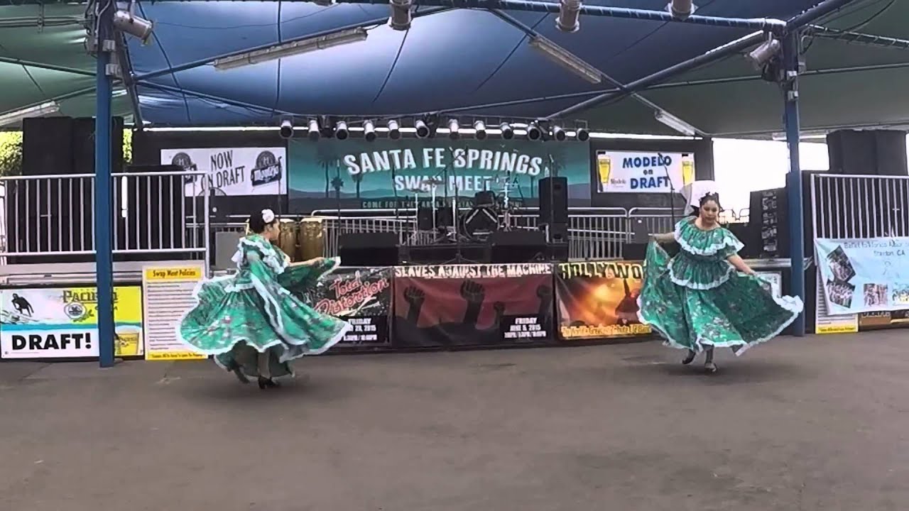 "Amor de Mexico" at the Santa Fe Springs Swap Meet - YouTube