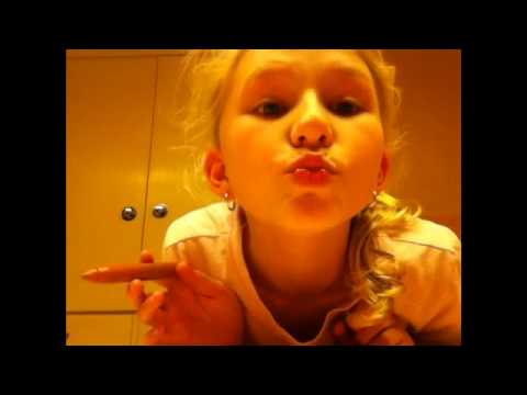 A 5TH GRADE MAKEUP TUTORIAL - YouTube