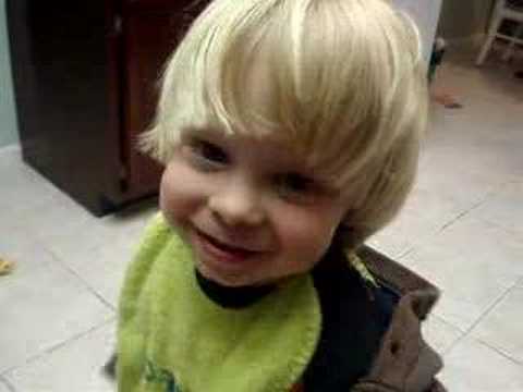 Vincent Verdugo doing Ojitos & saying Mickey Mouse - YouTube