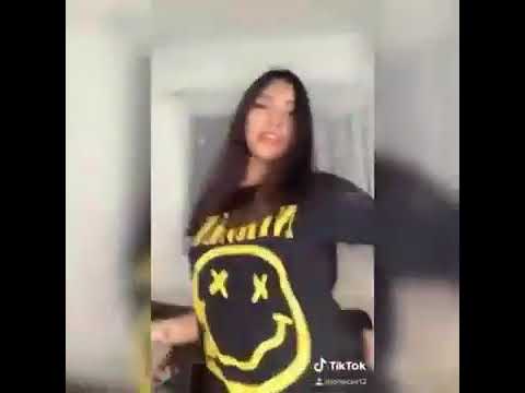 Nuevo reto de tik tok (baile sin brasier)