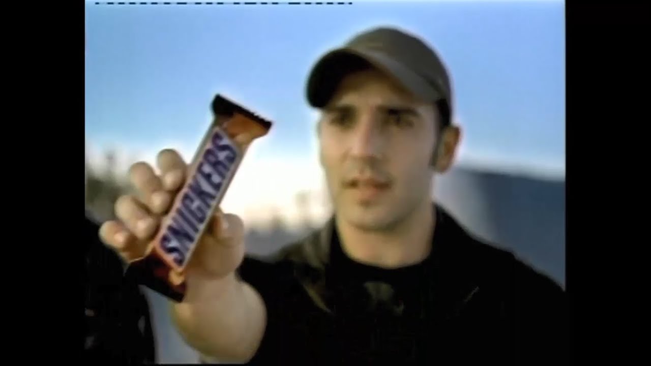 Comercial Snickers "Carlos" (Perú, 2011) - YouTube