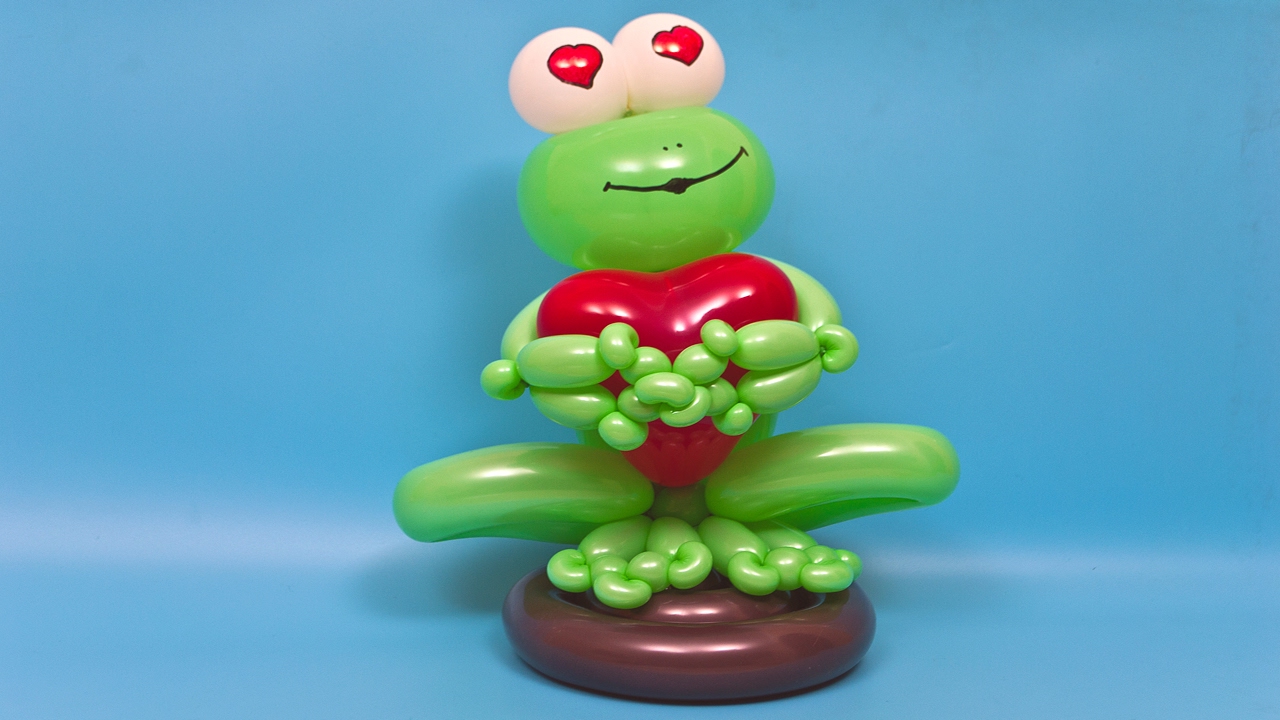 How to make a balloon Frog - YouTube