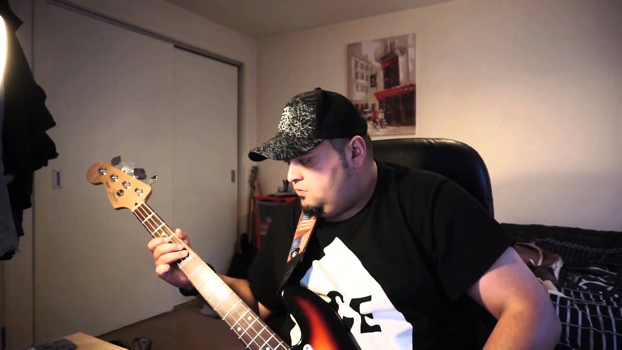 Bass Riff - Sony a6000, Fender Standard Jazz Bass, Digitech BP80 - YouTube