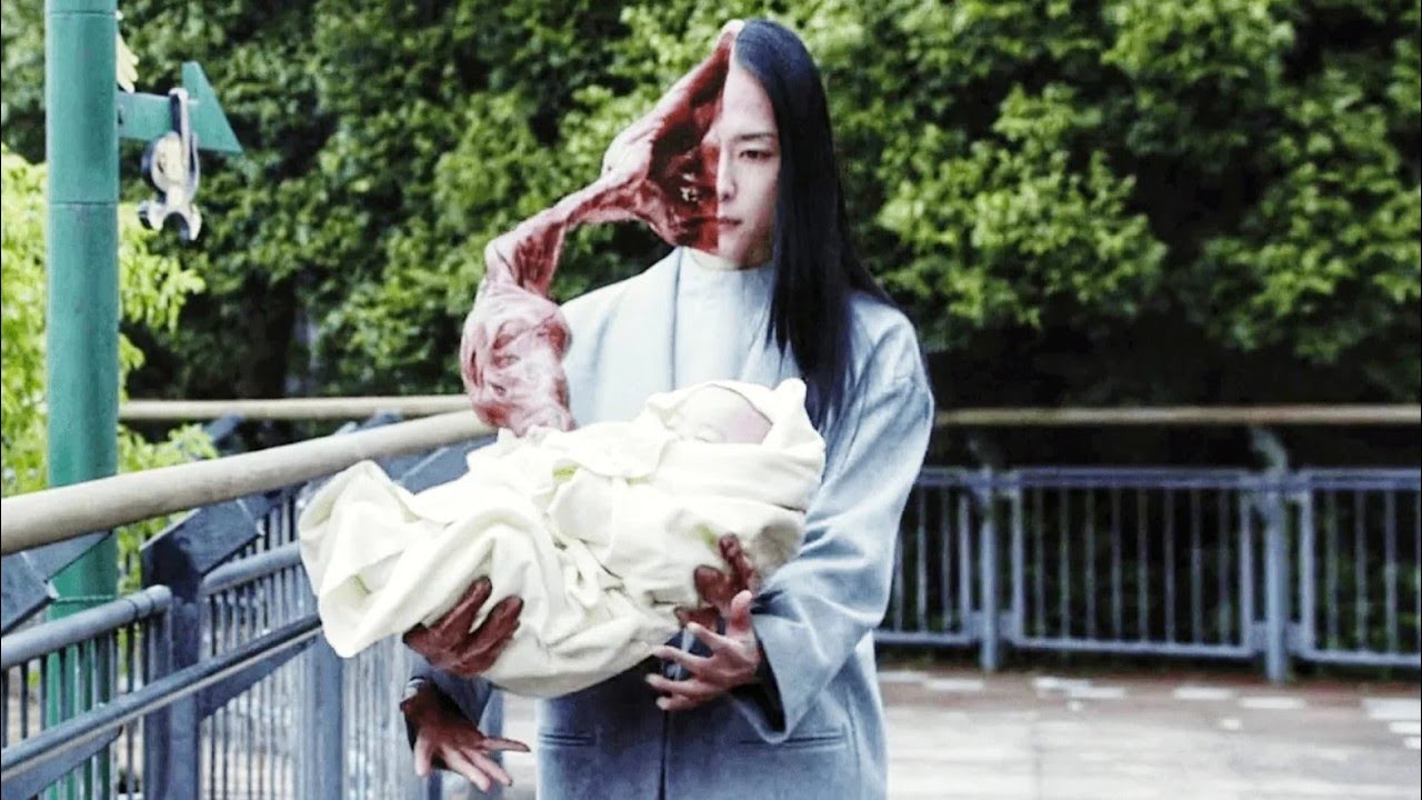 Parasyte Movie Part 1 and 2 Explained in 5 Minutes | Film Summary ...