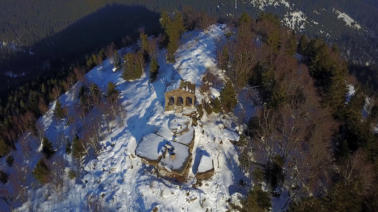 Le Donon (vue d'un drone) - YouTube