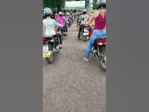 Alunos esperando para fazer aula de moto - YouTube