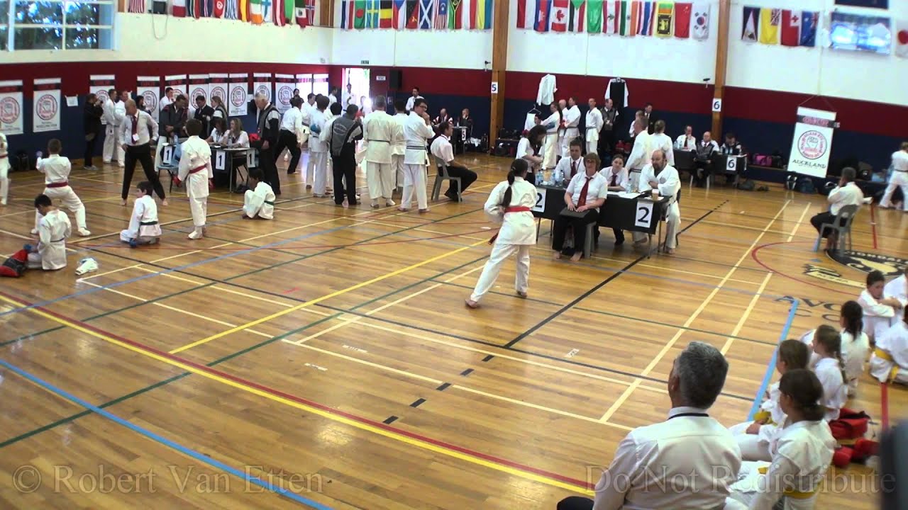 gkr nz nats 2012 ring2 10 11yr female 8th 7th kyu kata 01 taigyoku ...
