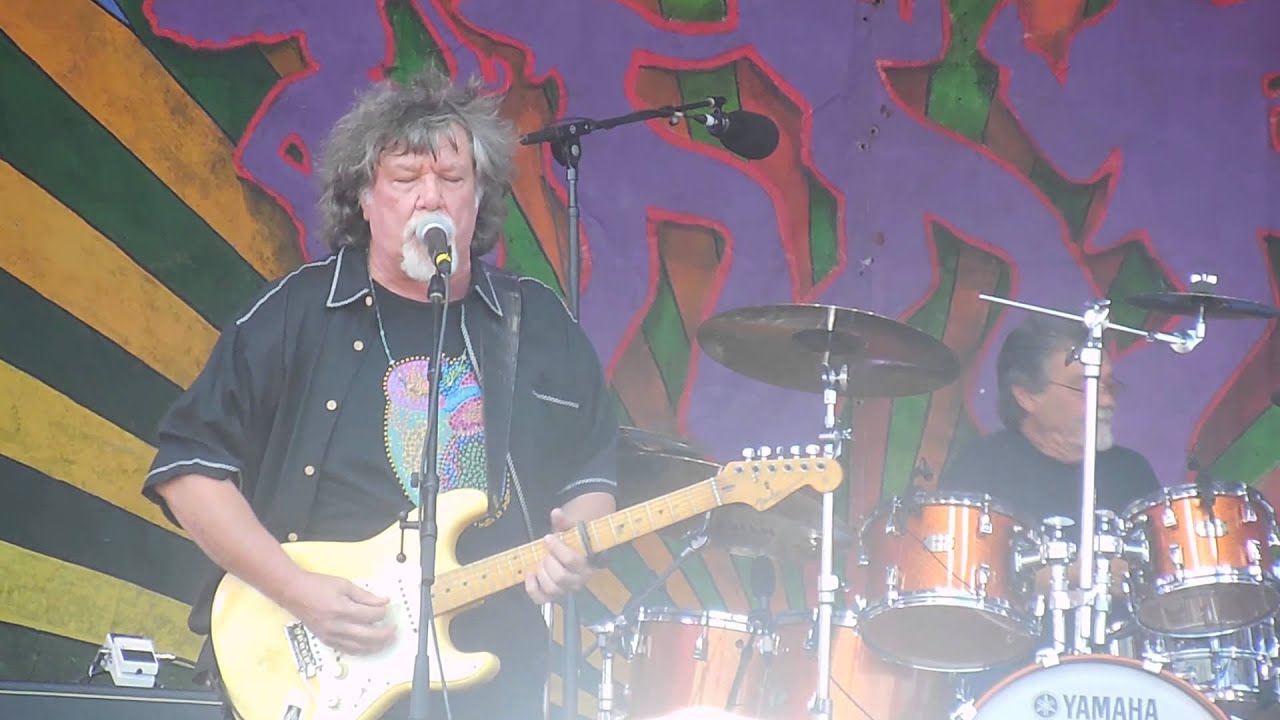 Radiators at New Orleans Jazz Fest 2015 05-04-2015 Can't take it with ...