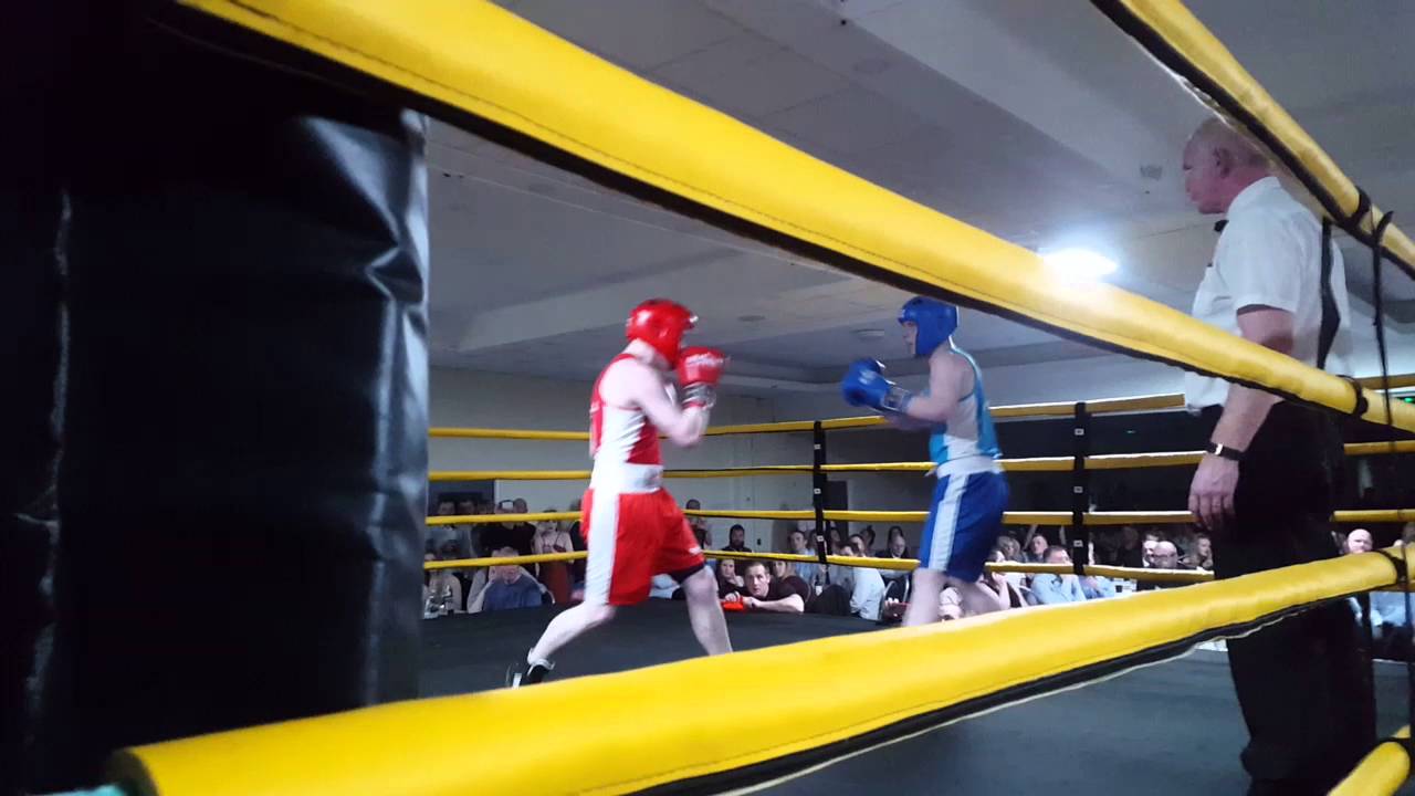 Mike Mull boxing white collar gladiators carlisle - YouTube