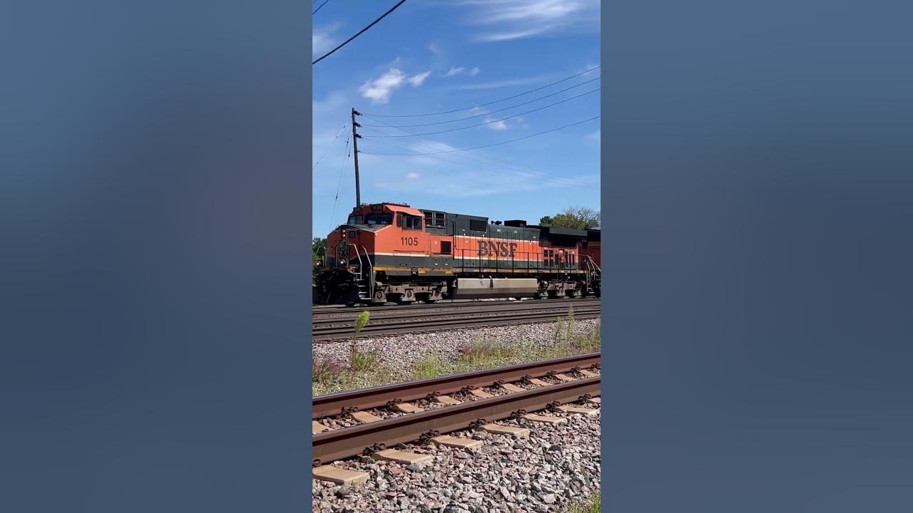 BNSF 1105 leads H-NSINTW! - YouTube