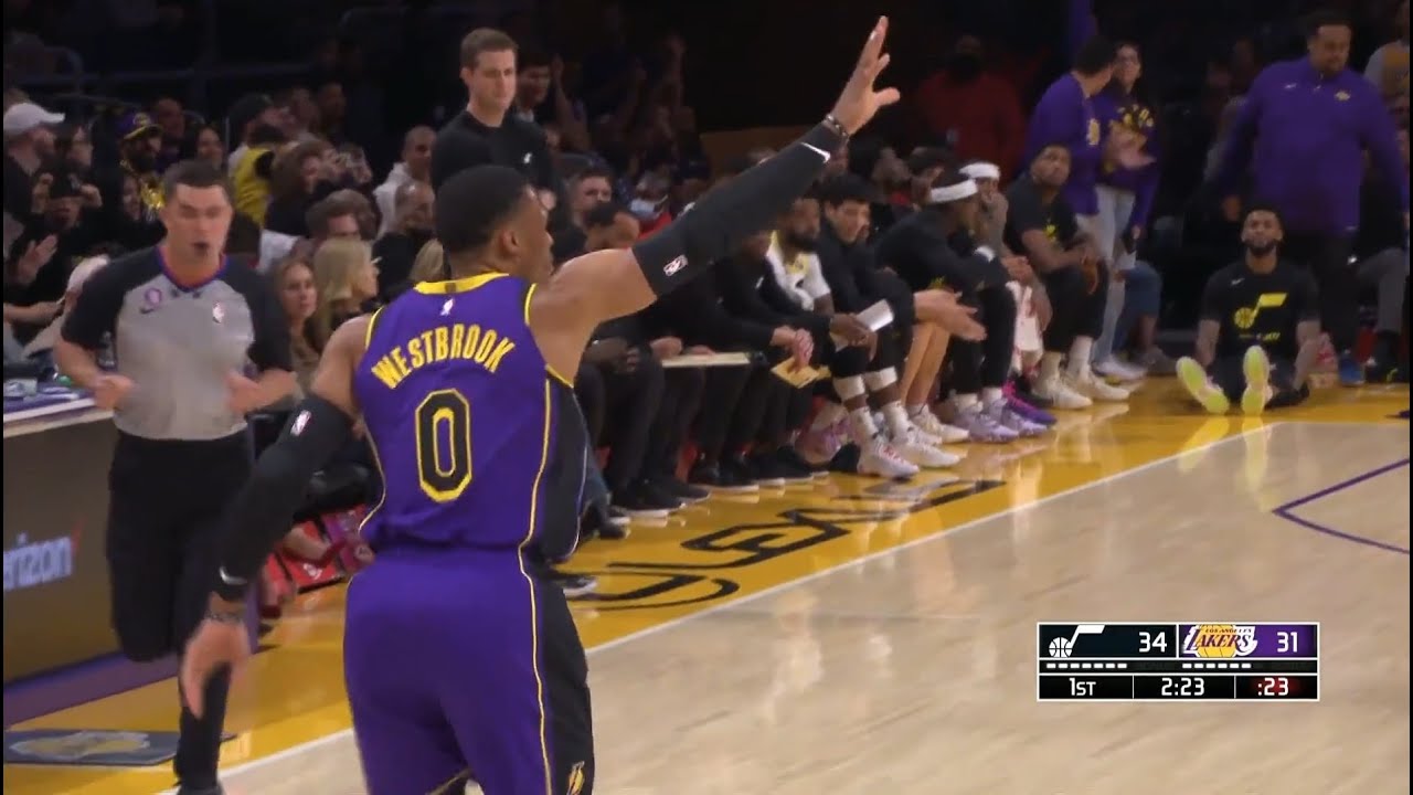 Russell Westbrook Carries Entire Lakers As Crazy Stephen Curry Three Pointers ! - YouTube