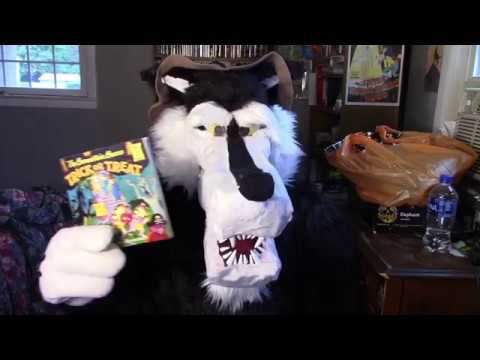 Zak Wolf compares "The Berenstain Bears Trick or Treat!" - YouTube