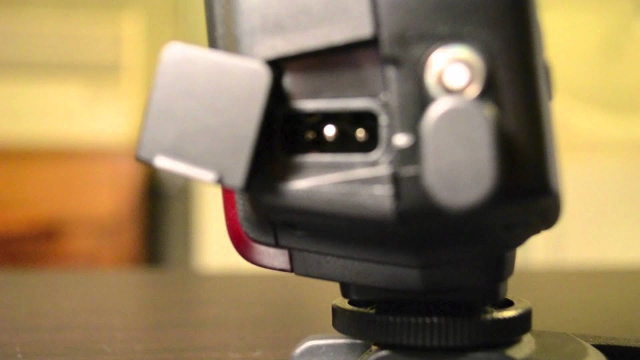 Review: Neewer TT560 Speedlite - YouTube