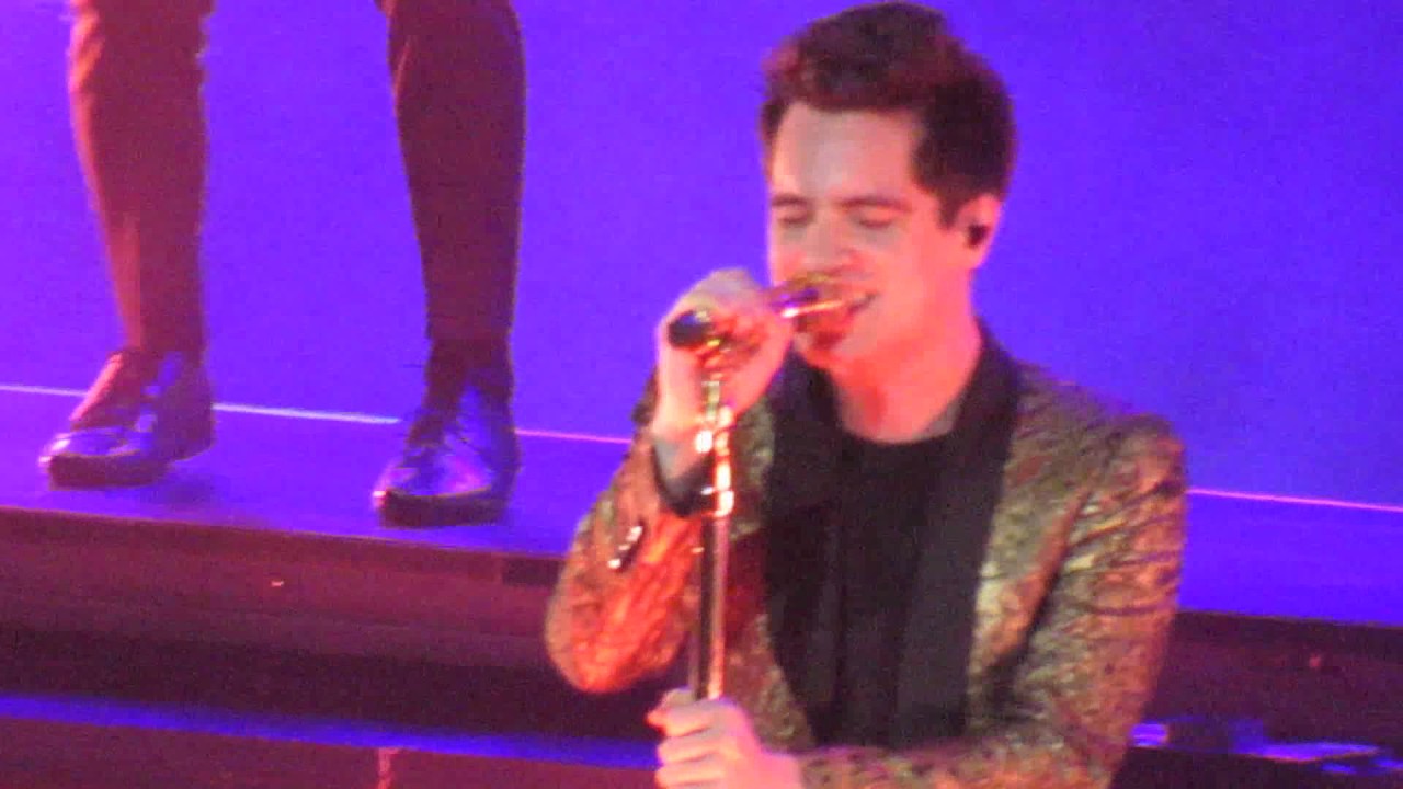 LA Devotee Panic! At The Disco 04/05/17 St. Louis Death of a Bachelor ...