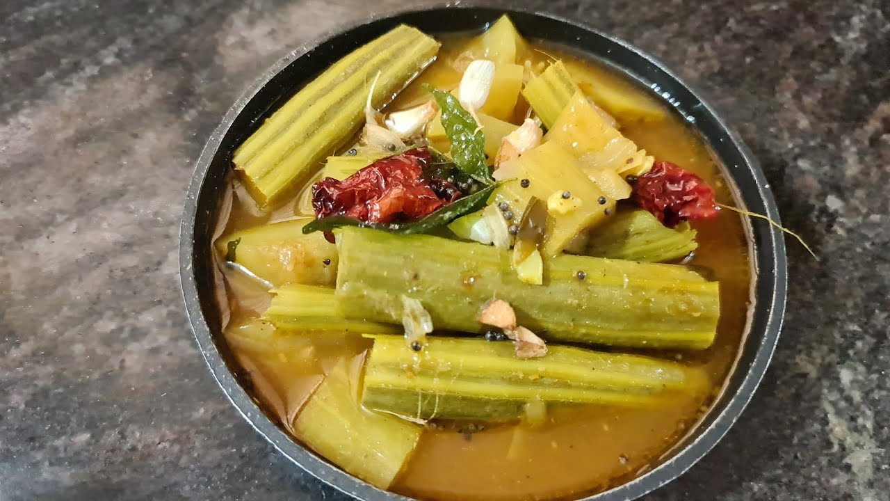 ನುಗ್ಗೆ ಹಾಗೂ ಸೋರೆಕಾಯಿ ಬೋಳು/ Moringa & bottle guard boluhuli #cooking # ...