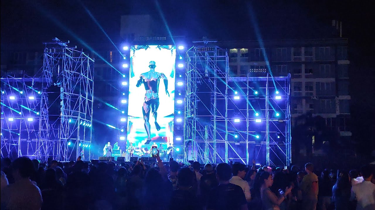 Festival music event - YouTube