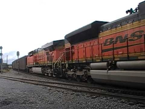 BNSF 9331 Leads NS 735 at North Dalton - YouTube