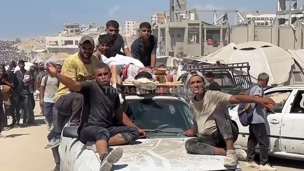 Thousands of Palestinians walk from Zikim crossing as hunger-related ...