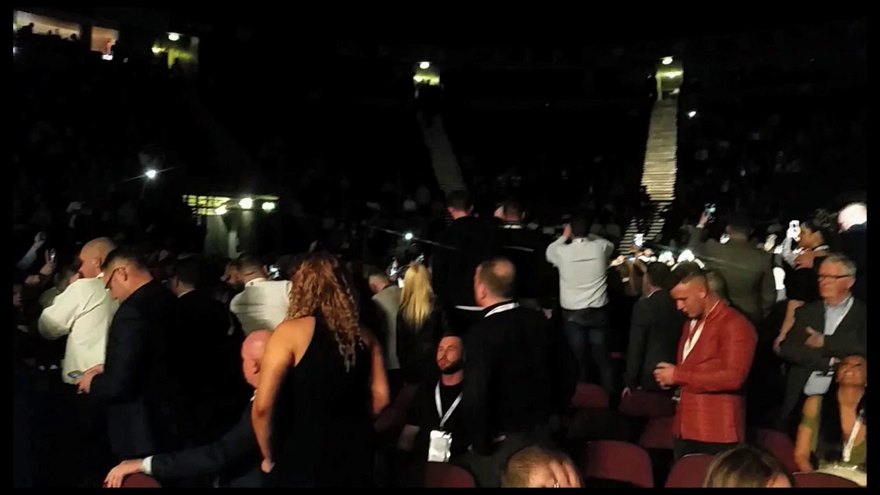 CONOR BENN'S EPIC RING WALK @ MANCHESTER ARENA CROLLA VS BURNS BILL ...