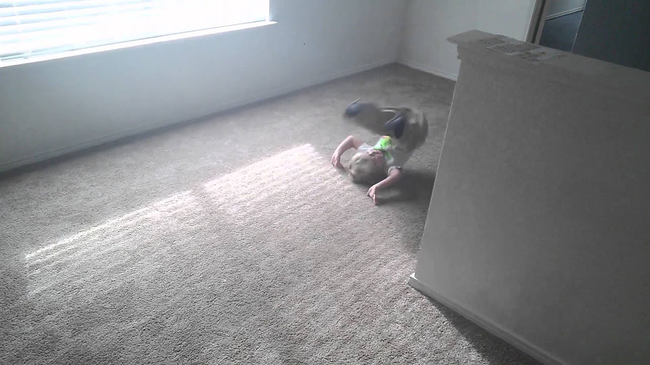 Titus rolling. - YouTube