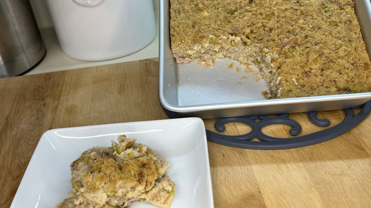 Southern Cornbread Dressing | using Turkey Thighs - YouTube