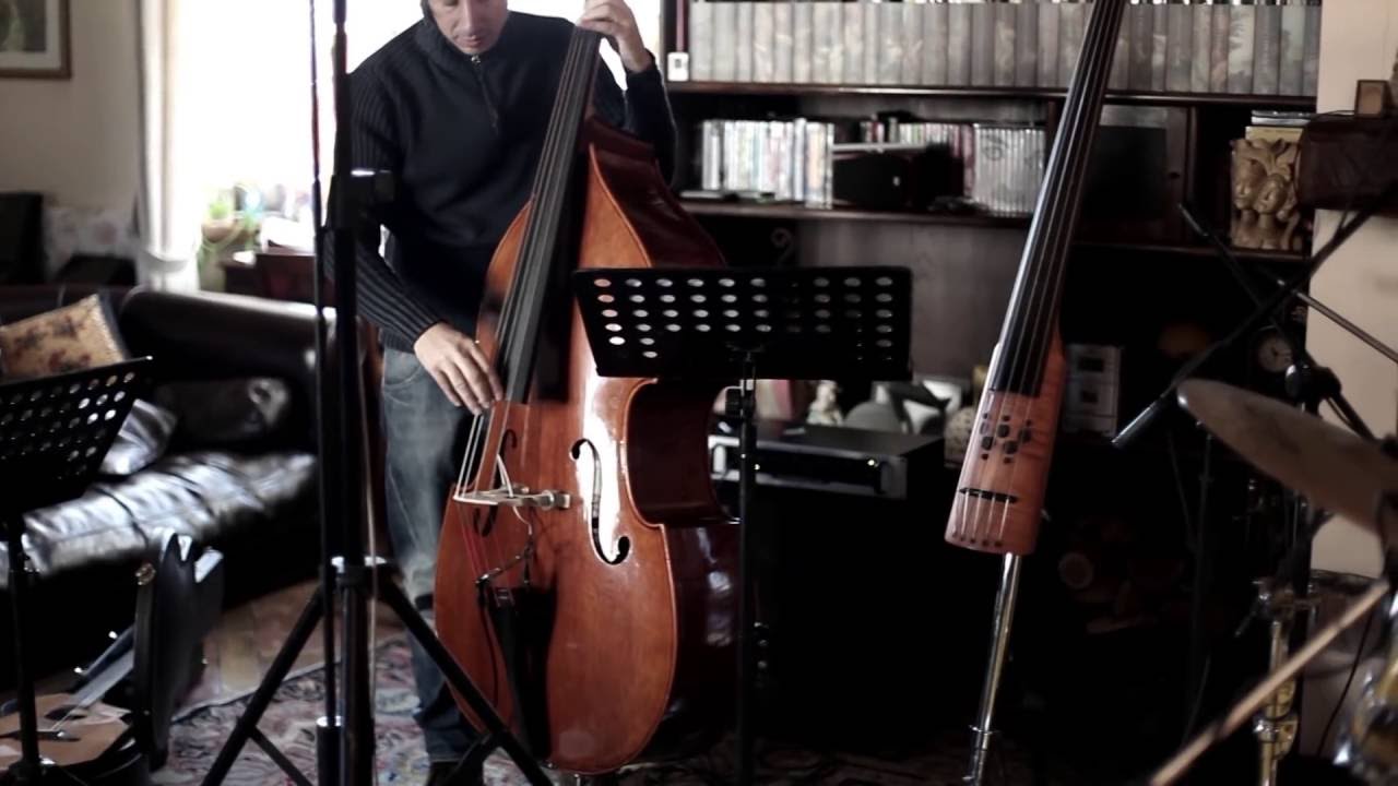 RON - Way Out - Video Mix - YouTube