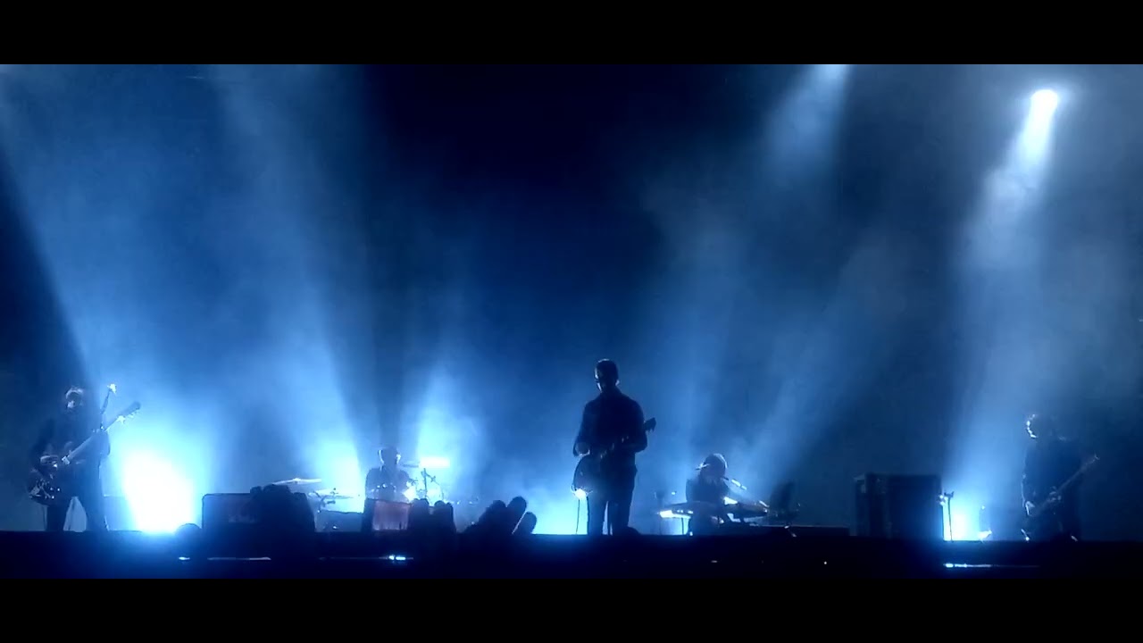 Interpol - Slow Hands, live in México 2023. - YouTube