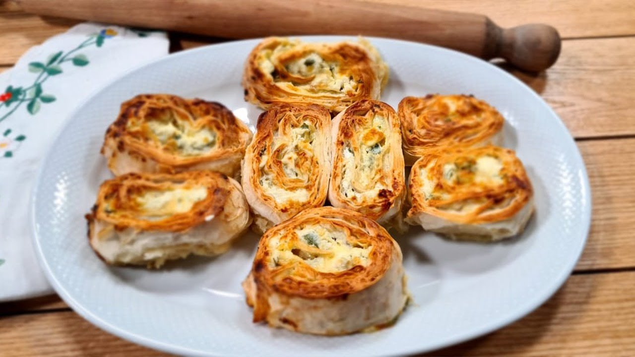 “Byrek role me gjizë”, përbërësit që ju nevojiten për recetën e ...
