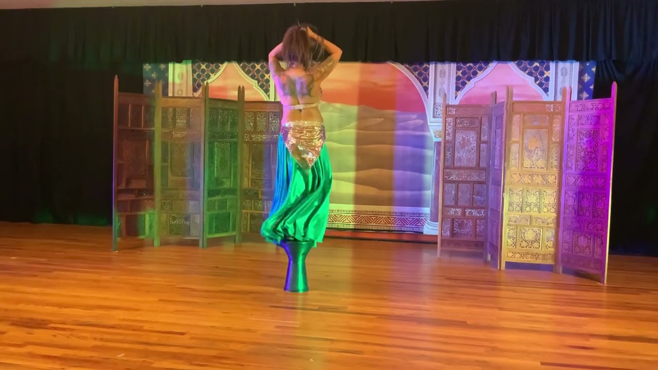 Erin DePrizio I Wanna DumTek - YouTube