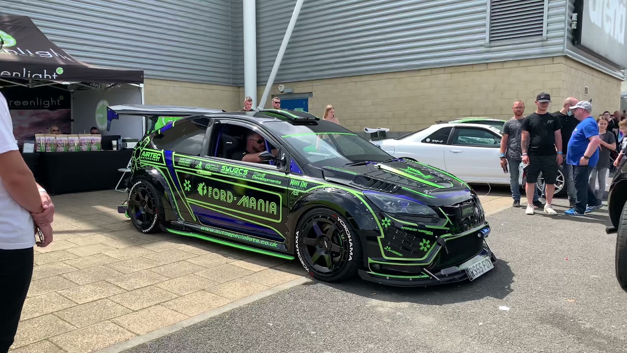 Richard Fox Focus RS 671bhp anti-lag + flames pops & bangs - YouTube