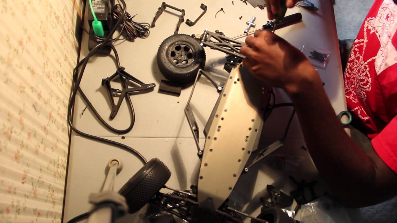 How To Install Mid Motor 22SCT - YouTube