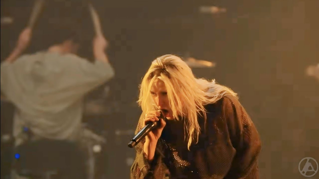 Linkin Park - Faint (live from zero) new singer emily armstrong ...