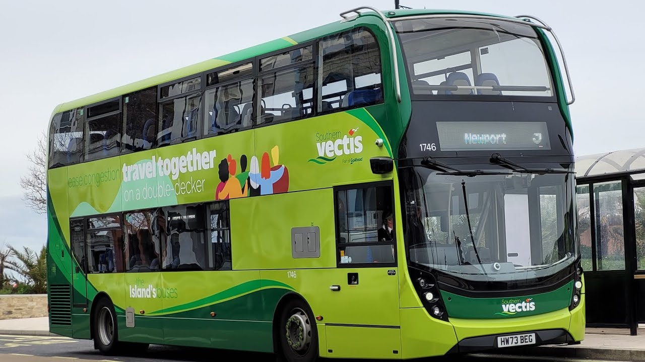 Onboard Southern Vectis Bus 1746 - ADL Enviro400MMC - Route 1 - (HW73 ...