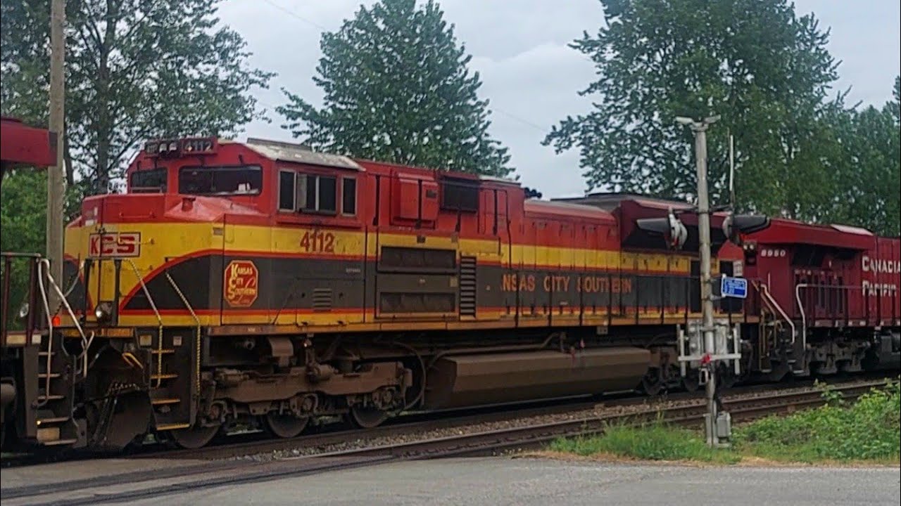 CPKC A71 w/KCS 4112 Lead CP Stack Train At Glen Valley Canada - YouTube