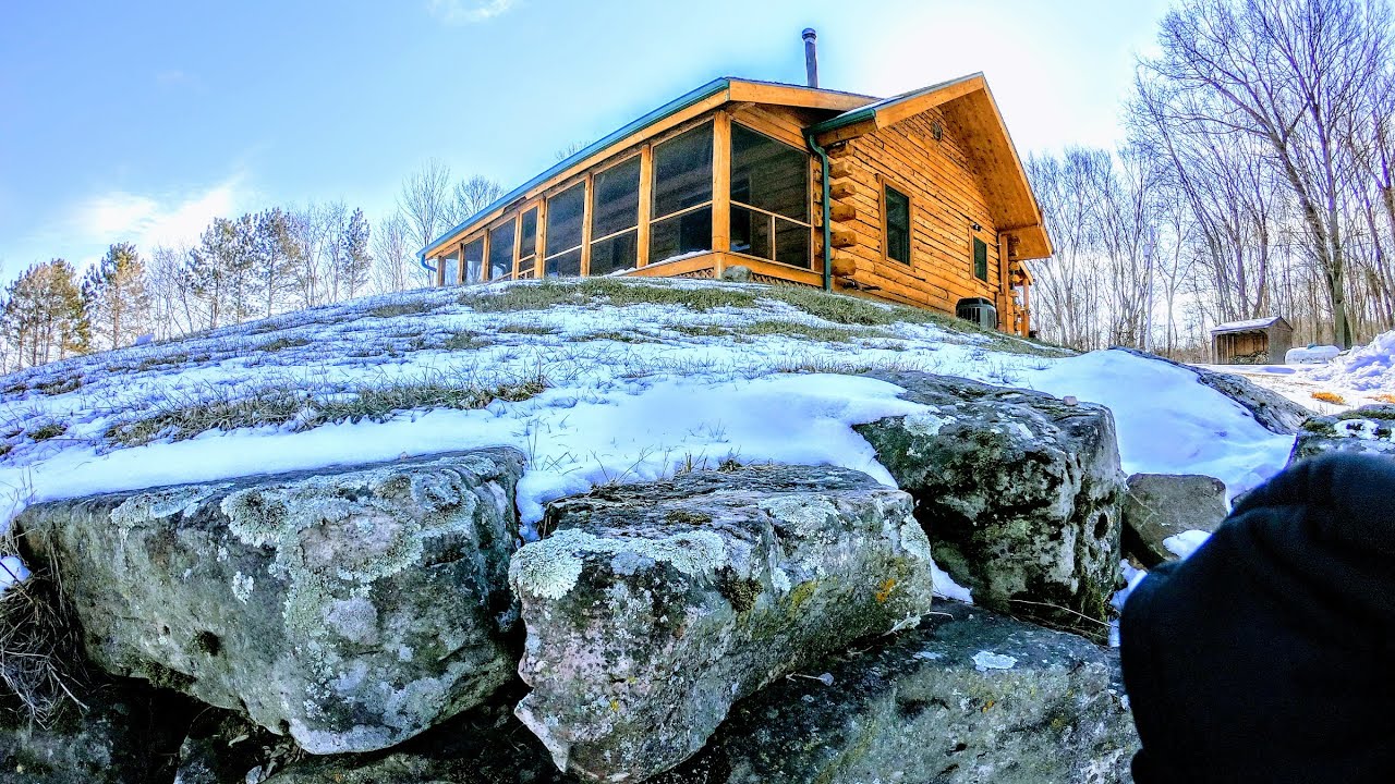 Winter Morning at The Log Cabin - YouTube
