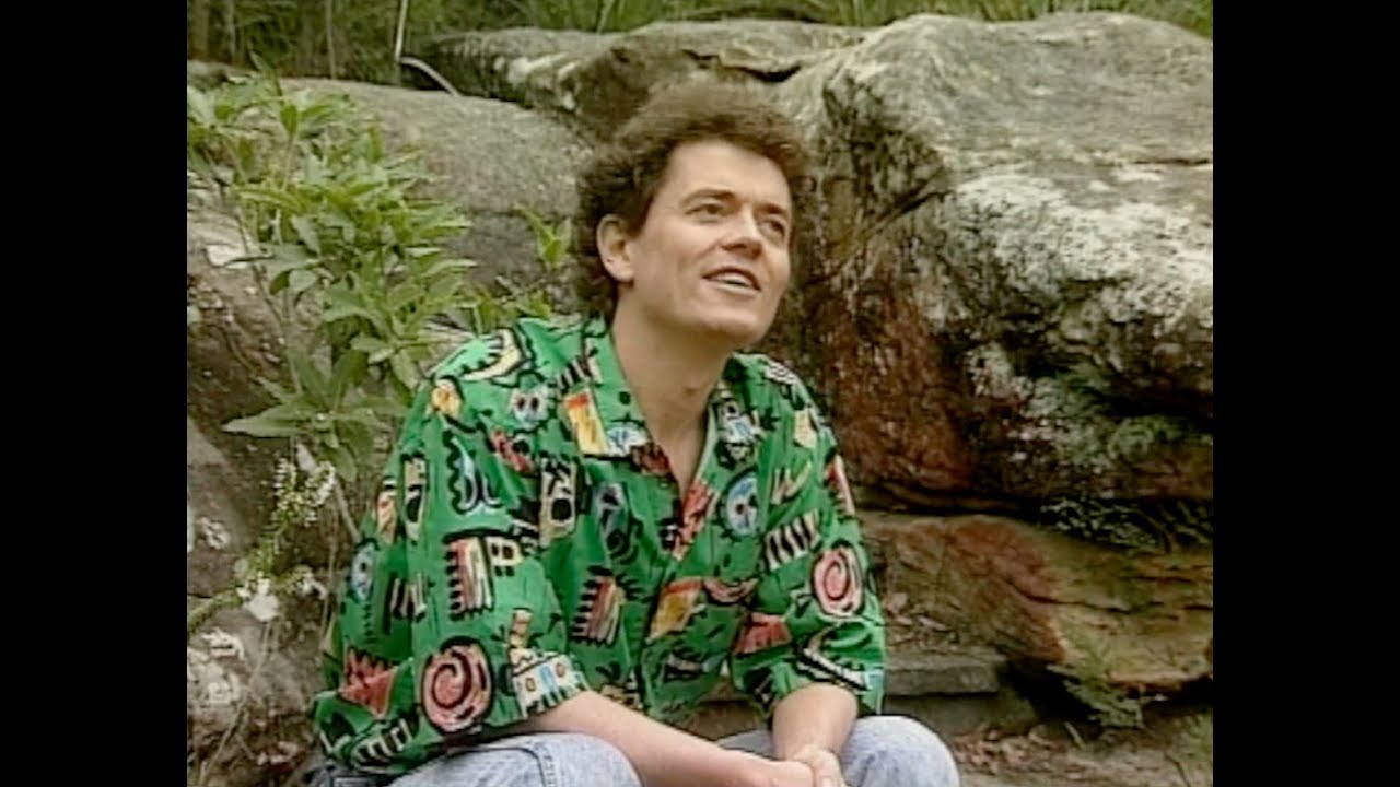 Peter Combe - Music Of The Day - YouTube