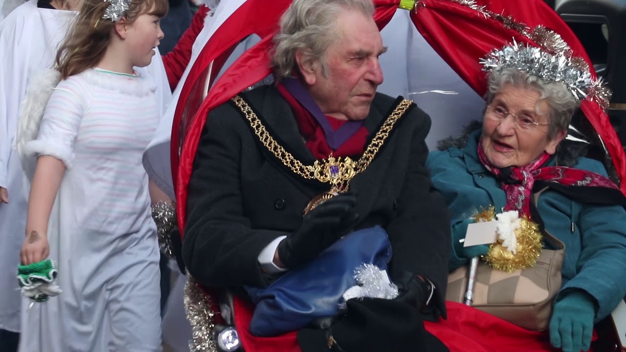 Angel parade Saturday 14th December Weymouth - YouTube