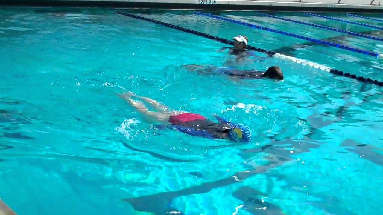 Three swim 25 yards across deep end (13.5 feet) - YouTube